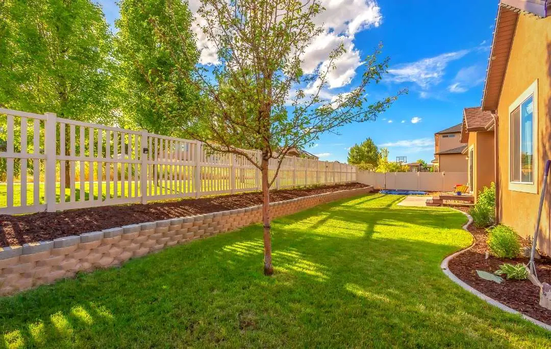 20 DIY RAISED GARDEN BORDER IDEAS – Bed Gardening